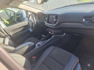 Grey Dodge Durango 2021 in Klaipeda, with an engine capacity of 3.60 L and mileage of 160 thousand km for 21000 €, photo 10 on AUTOMOTO.COM.LV