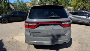 Grey Dodge Durango 2022 in Ukmerge, with an engine capacity of 3.60 L and mileage of 22 thousand km for 16999 €, photo 4 on AUTOMOTO.COM.LV