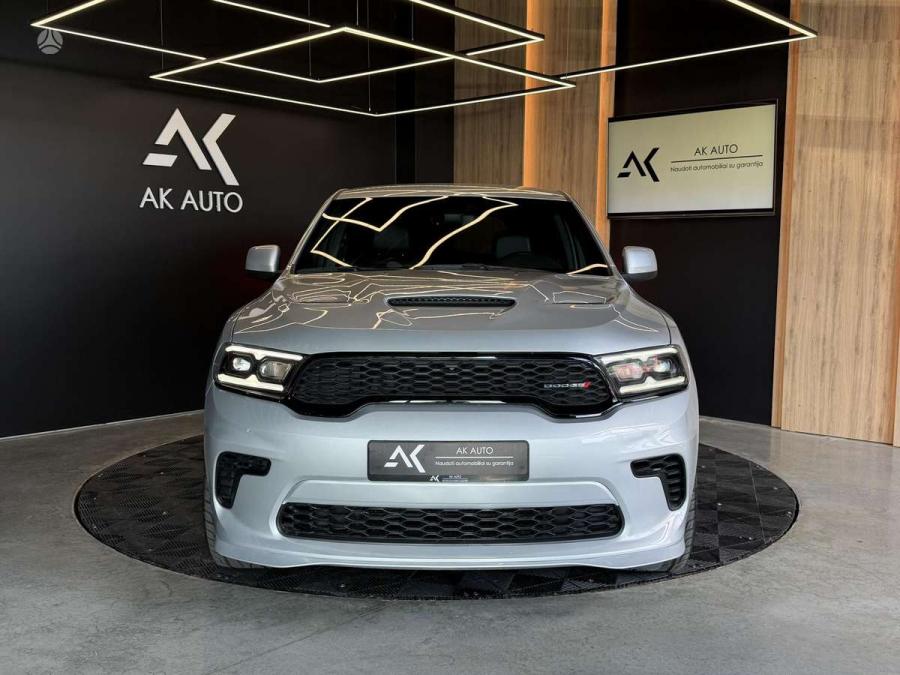 Pelēks Dodge Durango 2023 Kauņa, ar dzinēja tilpumu 5.65 L un nobraukumu 69 tūkst. km par 36490 €, foto 5 vietnē AUTOMOTO.COM.LV