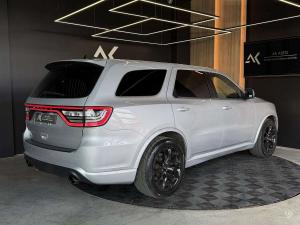 Pelēks Dodge Durango 2023 Kauņa, ar dzinēja tilpumu 5.65 L un nobraukumu 69 tūkst. km par 36490 €, foto 12 vietnē AUTOMOTO.COM.LV