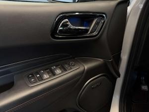Pelēks Dodge Durango 2023 Kauņa, ar dzinēja tilpumu 5.65 L un nobraukumu 69 tūkst. km par 36490 €, foto 27 vietnē AUTOMOTO.COM.LV