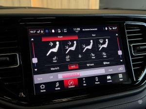 Pelēks Dodge Durango 2023 Kauņa, ar dzinēja tilpumu 5.65 L un nobraukumu 69 tūkst. km par 36490 €, foto 35 vietnē AUTOMOTO.COM.LV
