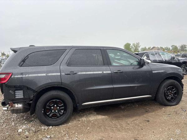 Grey Dodge Durango 2024 in Ukmerge, with an engine capacity of 5.65 L and mileage of 20 thousand km for 15999 €, photo 7 on AUTOMOTO.COM.LV