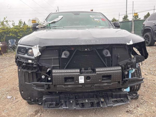 Grey Dodge Durango 2024 in Ukmerge, with an engine capacity of 5.65 L and mileage of 20 thousand km for 15999 €, photo 9 on AUTOMOTO.COM.LV