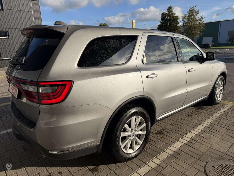 Pelēks Dodge Durango 2021 Šauļi, ar dzinēja tilpumu 5.70 L un nobraukumu 135 tūkst. km par 11000 €, foto 10 vietnē AUTOMOTO.COM.LV