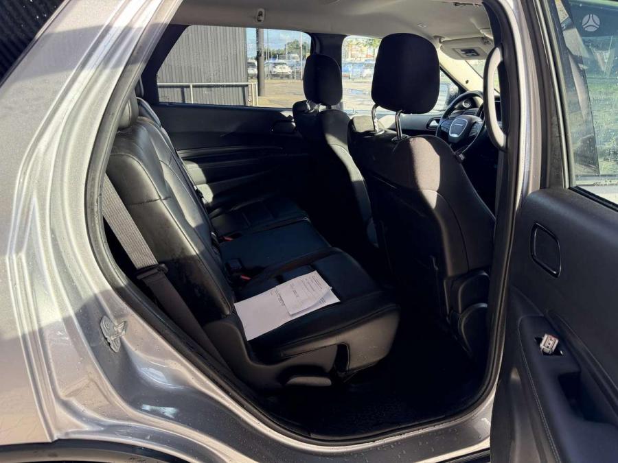 Pelēks Dodge Durango 2021 Šauļi, ar dzinēja tilpumu 5.70 L un nobraukumu 135 tūkst. km par 11000 €, foto 14 vietnē AUTOMOTO.COM.LV