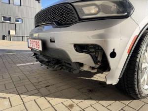 Pelēks Dodge Durango 2021 Šauļi, ar dzinēja tilpumu 5.70 L un nobraukumu 135 tūkst. km par 11000 €, foto 23 vietnē AUTOMOTO.COM.LV