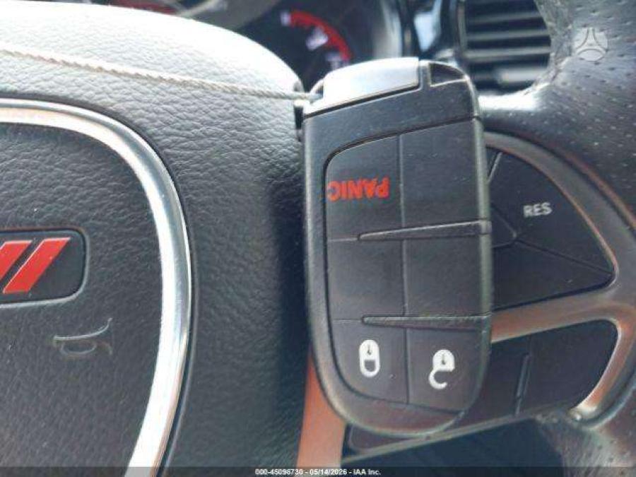 Grey Dodge Durango 2022 in Klaipeda, with an engine capacity of 0.00 L and mileage of 93 thousand km for 5750 €, photo 12 on AUTOMOTO.COM.LV