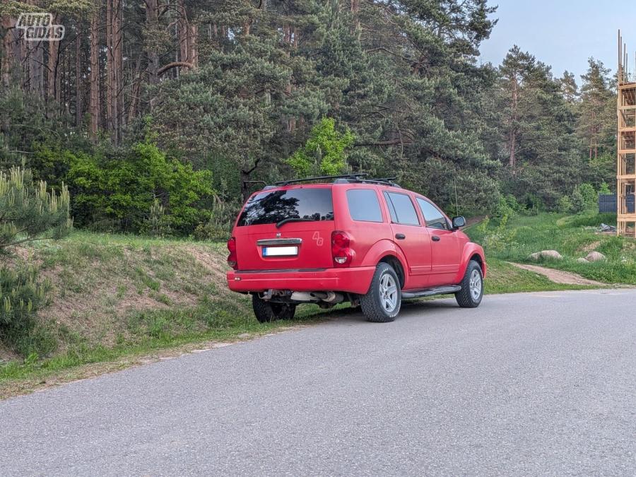 Red Dodge Durango 2004 in Vilnius, with an engine capacity of 4.70 L and mileage of 300 thousand km for 2200 €, photo 15 on AUTOMOTO.COM.LV