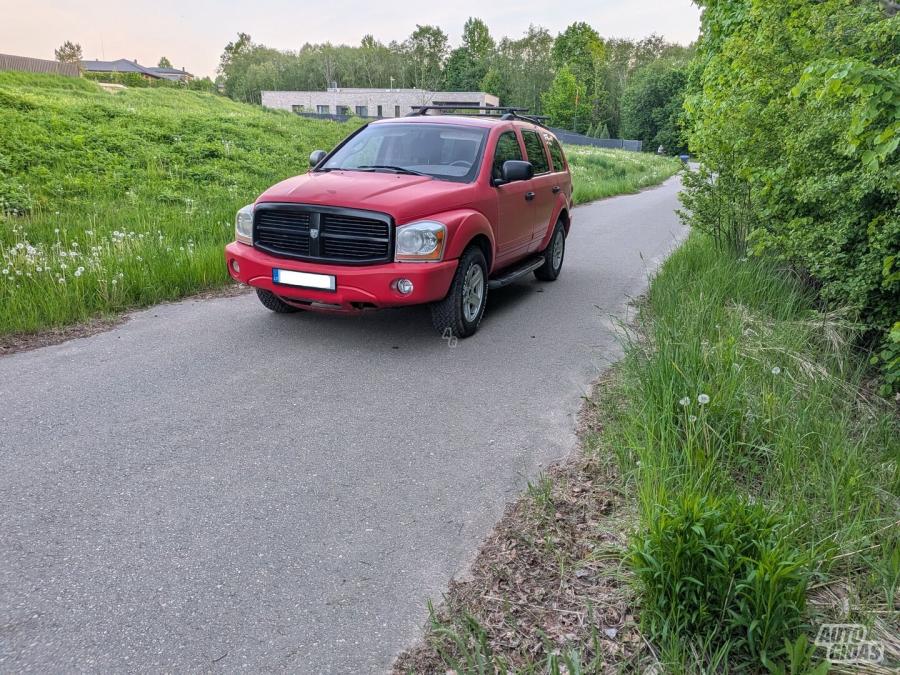 Red Dodge Durango 2004 in Vilnius, with an engine capacity of 4.70 L and mileage of 300 thousand km for 2200 €, photo 16 on AUTOMOTO.COM.LV