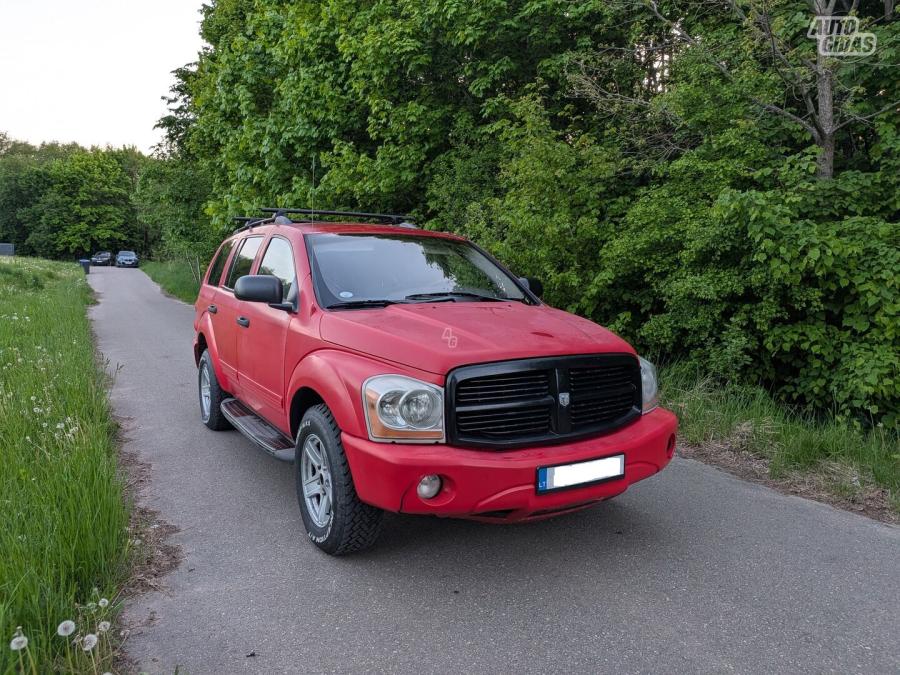 Red Dodge Durango 2004 in Vilnius, with an engine capacity of 4.70 L and mileage of 300 thousand km for 2200 €, photo 23 on AUTOMOTO.COM.LV