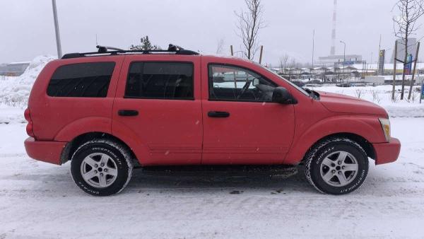 Red Dodge Durango 2007 in Vilnius, with an engine capacity of 4.70 L and mileage of 250 thousand km for 3500 €, photo 2 on AUTOMOTO.COM.LV