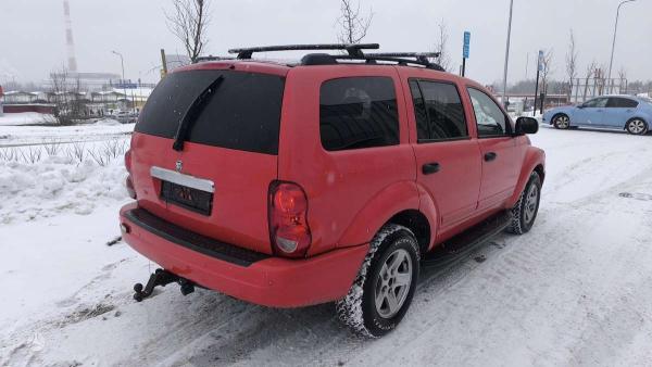 Red Dodge Durango 2007 in Vilnius, with an engine capacity of 4.70 L and mileage of 250 thousand km for 3500 €, photo 3 on AUTOMOTO.COM.LV