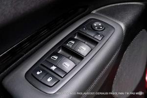 Sarkans Dodge Durango 2014 Kretinga, ar dzinēja tilpumu 3.60 L un nobraukumu 249 tūkst. km par 17999 €, foto 21 vietnē AUTOMOTO.COM.LV