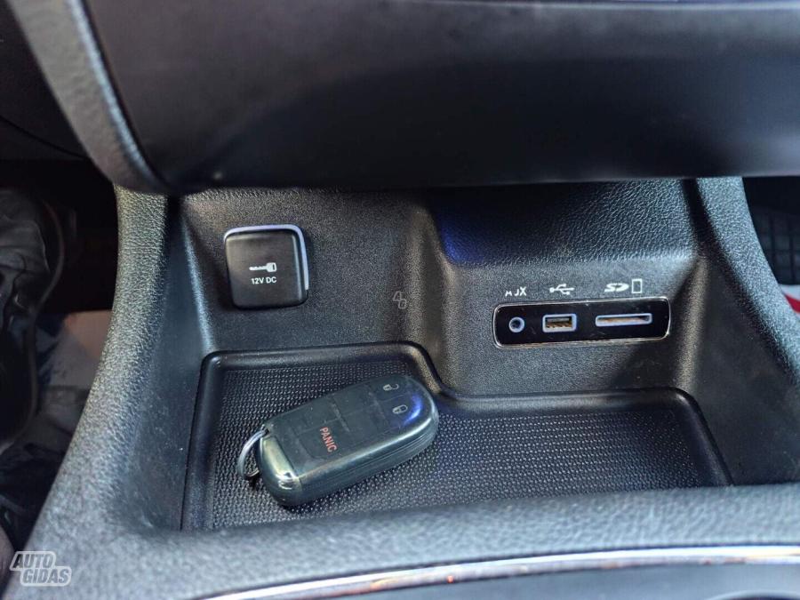 Sarkans Dodge Durango 2015 Šauļi, ar dzinēja tilpumu 3.60 L un nobraukumu 253 tūkst. km par 10200 €, foto 21 vietnē AUTOMOTO.COM.LV