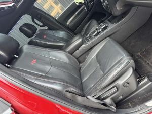 Red Dodge Durango 2015 in Siauliai, with an engine capacity of 5.65 L and mileage of 299 thousand km for 6600 €, photo 17 on AUTOMOTO.COM.LV