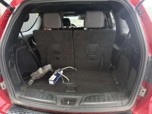 Red Dodge Durango 2015 in Siauliai, with an engine capacity of 5.65 L and mileage of 299 thousand km for 6600 €, photo 21 on AUTOMOTO.COM.LV