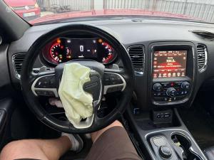 Red Dodge Durango 2015 in Siauliai, with an engine capacity of 5.65 L and mileage of 299 thousand km for 6600 €, photo 26 on AUTOMOTO.COM.LV