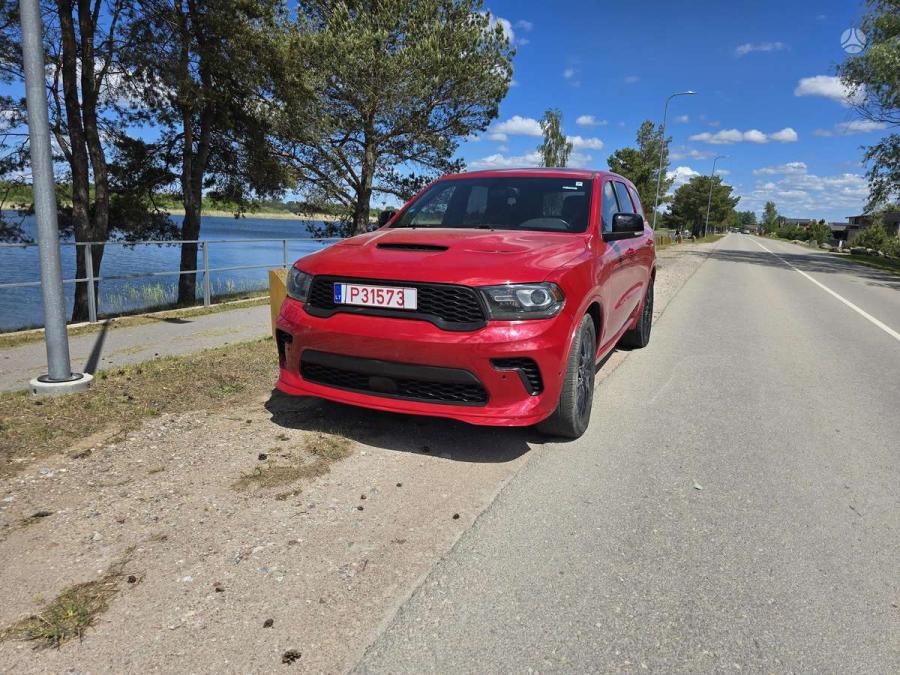 Sarkans Dodge Durango 2015 Klaipėda, ar dzinēja tilpumu 5.65 L un nobraukumu 300 tūkst. km par 13999 €, foto 1 vietnē AUTOMOTO.COM.LV
