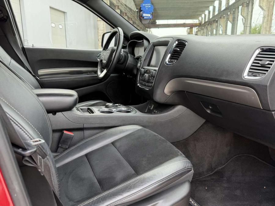 Red Dodge Durango 2015 in Alytus, with an engine capacity of 3.60 L and mileage of 255 thousand km for 11999 €, photo 10 on AUTOMOTO.COM.LV