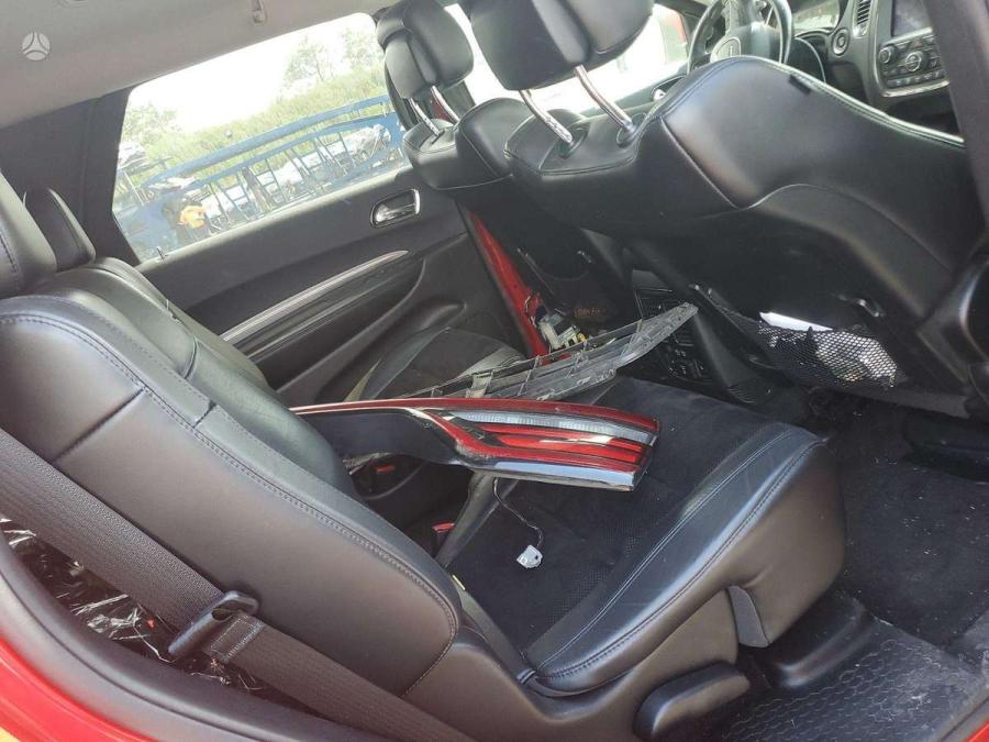 Red Dodge Durango 2018 in Klaipeda, with an engine capacity of 3.60 L and mileage of 119 thousand km for 9350 €, photo 21 on AUTOMOTO.COM.LV