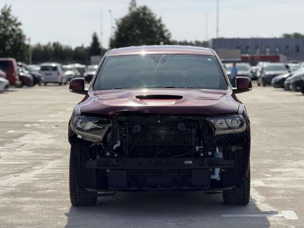 Red Dodge Durango 2019 in Siauliai, with an engine capacity of 5.65 L and mileage of 212 thousand km for 12400 €, photo 2 on AUTOMOTO.COM.LV
