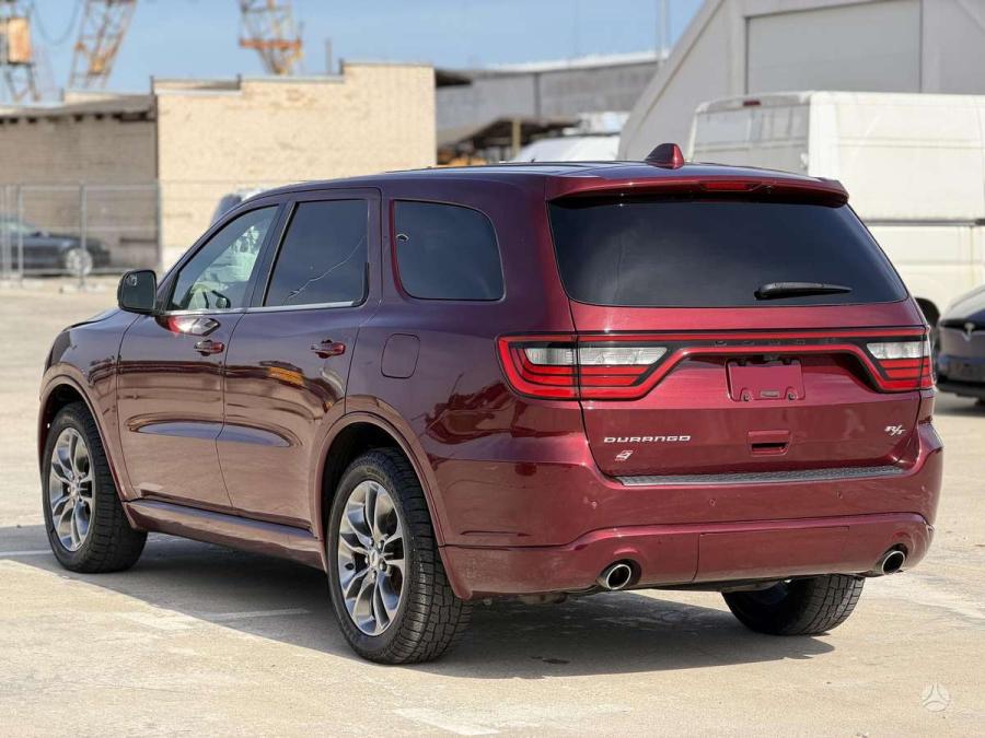Red Dodge Durango 2019 in Siauliai, with an engine capacity of 5.65 L and mileage of 212 thousand km for 12400 €, photo 7 on AUTOMOTO.COM.LV