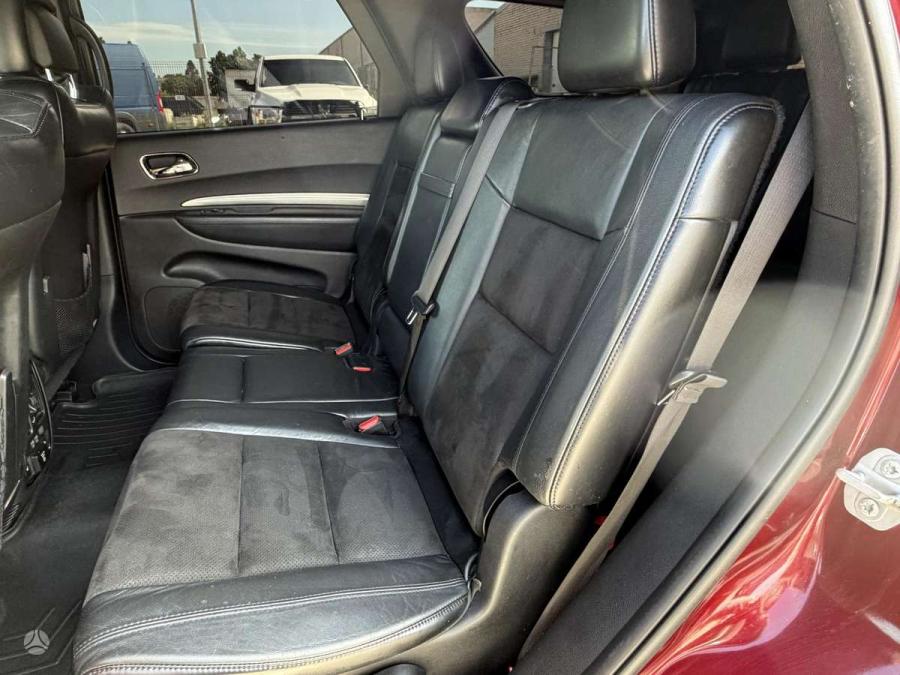 Red Dodge Durango 2019 in Siauliai, with an engine capacity of 5.65 L and mileage of 212 thousand km for 12400 €, photo 17 on AUTOMOTO.COM.LV