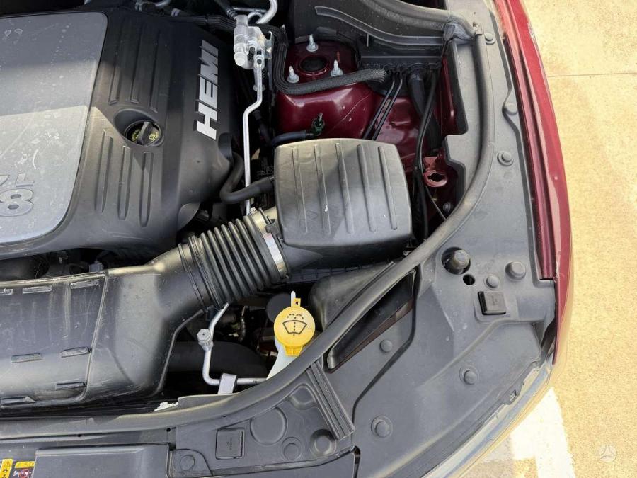 Red Dodge Durango 2019 in Siauliai, with an engine capacity of 5.65 L and mileage of 212 thousand km for 12400 €, photo 23 on AUTOMOTO.COM.LV