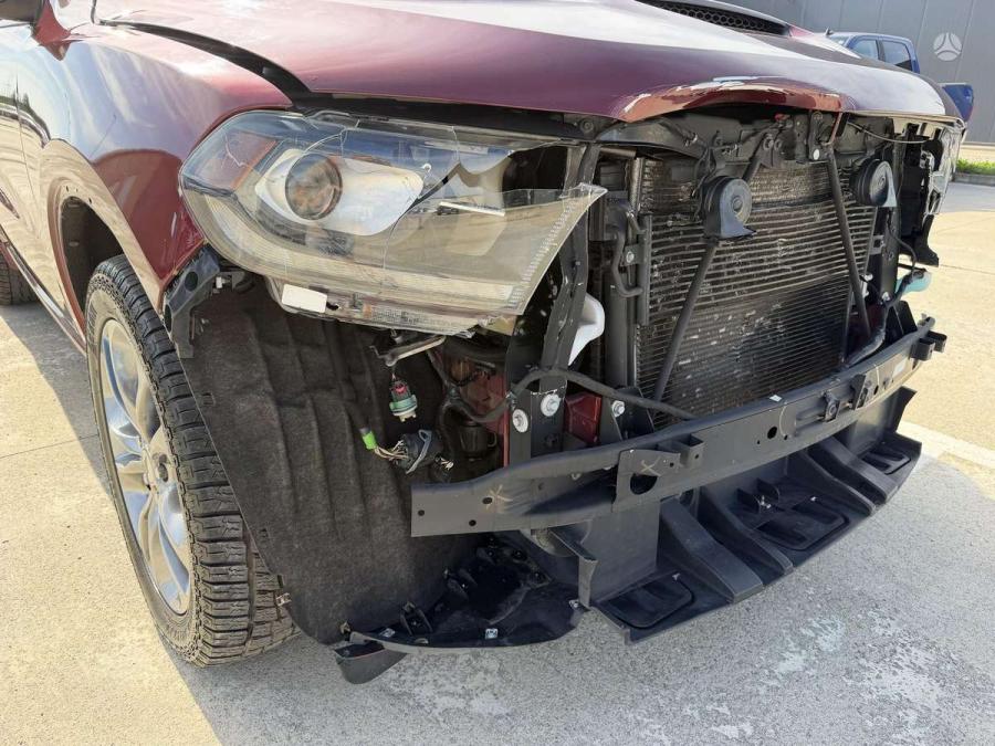 Red Dodge Durango 2019 in Siauliai, with an engine capacity of 5.65 L and mileage of 212 thousand km for 12400 €, photo 25 on AUTOMOTO.COM.LV