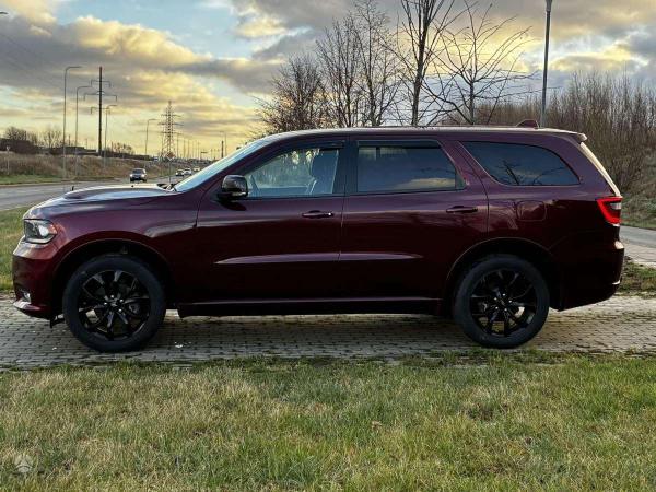 Red Dodge Durango 2020 in Klaipeda, with an engine capacity of 3.60 L and mileage of 162 thousand km for 18700 €, photo 2 on AUTOMOTO.COM.LV