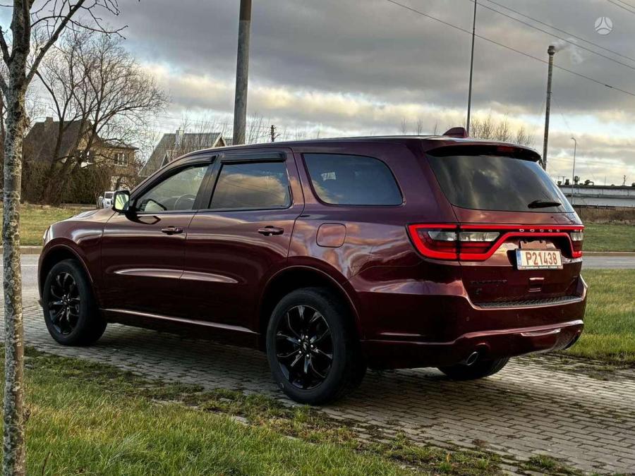 Red Dodge Durango 2020 in Klaipeda, with an engine capacity of 3.60 L and mileage of 162 thousand km for 18700 €, photo 4 on AUTOMOTO.COM.LV