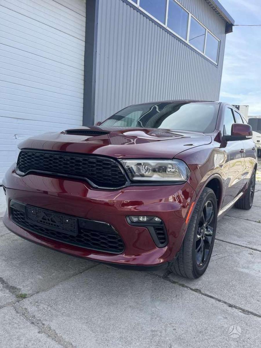 Red Dodge Durango 2020 in Klaipeda, with an engine capacity of 5.65 L and mileage of 95 thousand km for 20900 €, photo 4 on AUTOMOTO.COM.LV