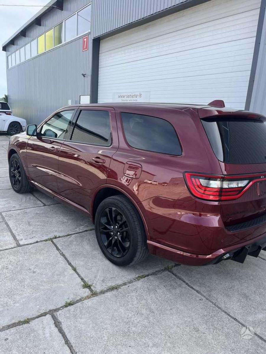 Red Dodge Durango 2020 in Klaipeda, with an engine capacity of 5.65 L and mileage of 95 thousand km for 20900 €, photo 6 on AUTOMOTO.COM.LV