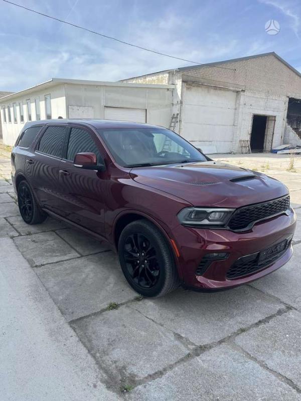 Red Dodge Durango 2020 in Klaipeda, with an engine capacity of 5.65 L and mileage of 95 thousand km for 20900 €, photo 8 on AUTOMOTO.COM.LV