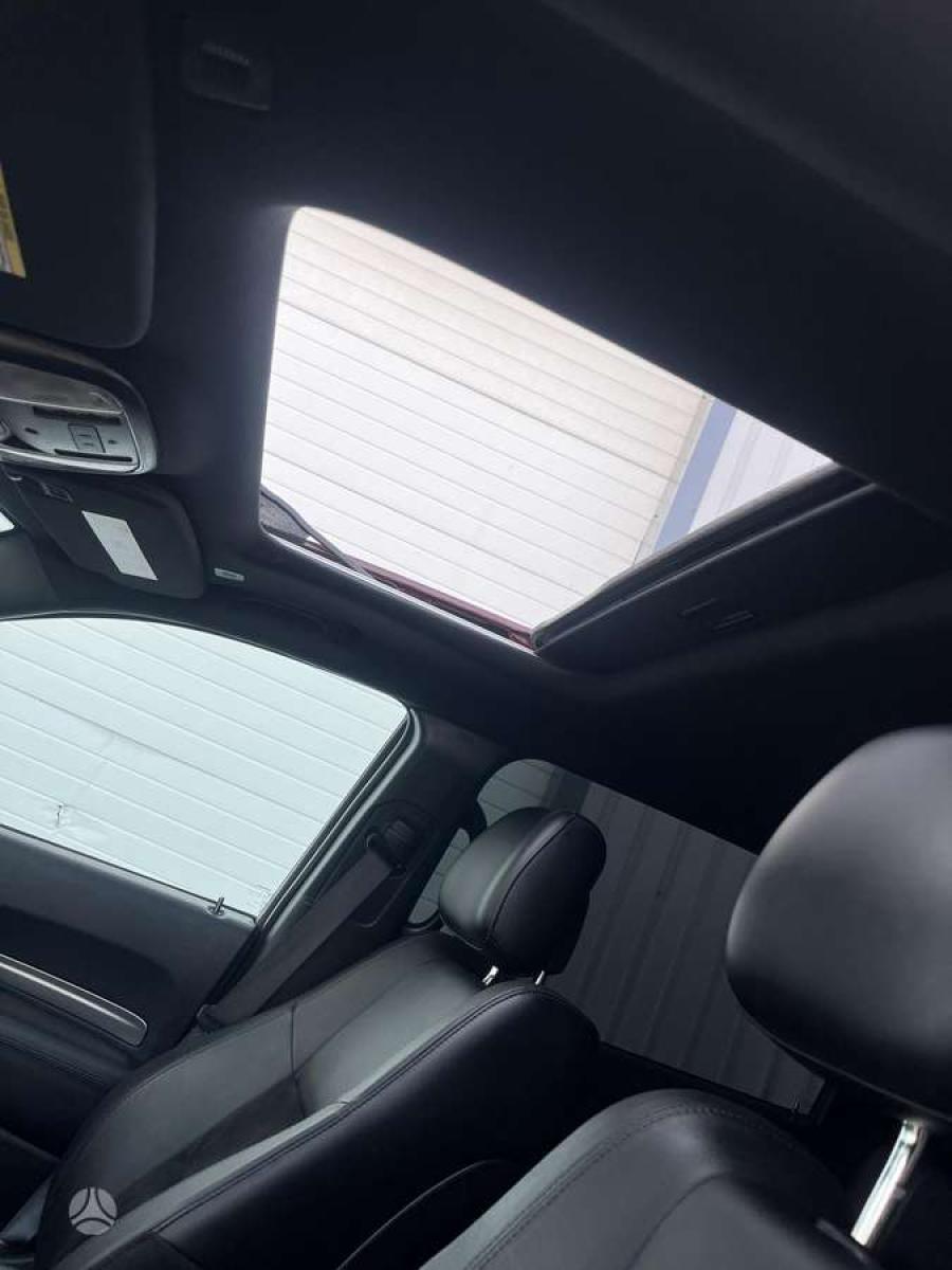 Red Dodge Durango 2020 in Klaipeda, with an engine capacity of 5.65 L and mileage of 95 thousand km for 20900 €, photo 25 on AUTOMOTO.COM.LV