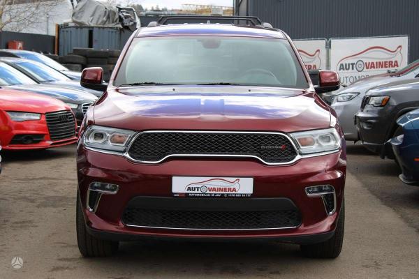 Sarkans Dodge Durango 2021 Viļņa, ar dzinēja tilpumu 3.60 L un nobraukumu 138 tūkst. km par 15700 €, foto 1 vietnē AUTOMOTO.COM.LV