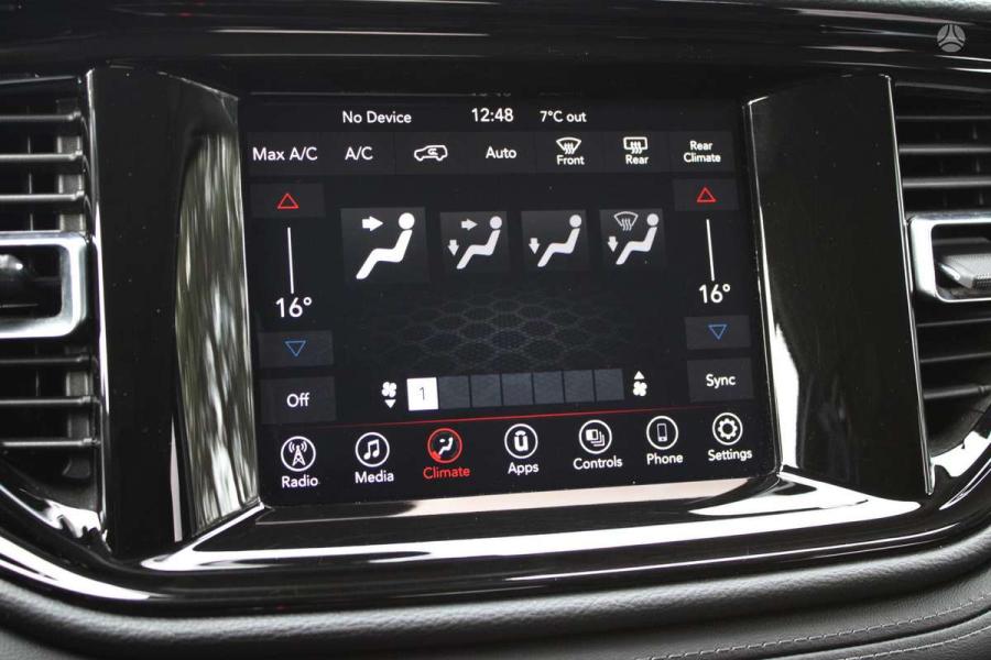 Sarkans Dodge Durango 2021 Viļņa, ar dzinēja tilpumu 3.60 L un nobraukumu 138 tūkst. km par 15700 €, foto 18 vietnē AUTOMOTO.COM.LV