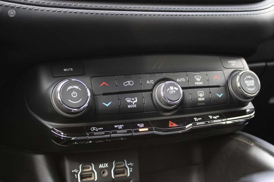 Sarkans Dodge Durango 2021 Viļņa, ar dzinēja tilpumu 3.60 L un nobraukumu 138 tūkst. km par 15700 €, foto 20 vietnē AUTOMOTO.COM.LV