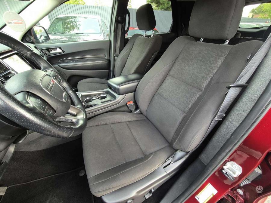 Red Dodge Durango 2021 in Vilnius, with an engine capacity of 3.60 L and mileage of 138 thousand km for 19400 €, photo 9 on AUTOMOTO.COM.LV