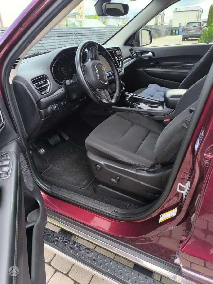 Sarkans Dodge Durango 2021 Kauņa, ar dzinēja tilpumu 3.60 L un nobraukumu 230 tūkst. km par 18500 €, foto 4 vietnē AUTOMOTO.COM.LV