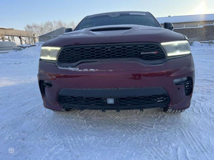 Sarkans Dodge Durango 2023 Kauņa, ar dzinēja tilpumu 5.70 L un nobraukumu 144 tūkst. km par 16999 €, foto 3 vietnē AUTOMOTO.COM.LV