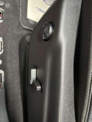 Красный Додж Дюранго 2023 в Клайпеда, объемом двигателя 5.70 л и пробегом 32 тыс. км за 33000 €, фото 14 на AUTOMOTO.COM.LV