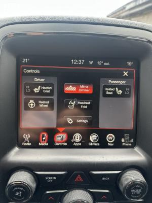 Violet Dodge Durango 2016 in Taurage, with an engine capacity of 3.60 L and mileage of 338 thousand km for 11700 €, photo 19 on AUTOMOTO.COM.LV