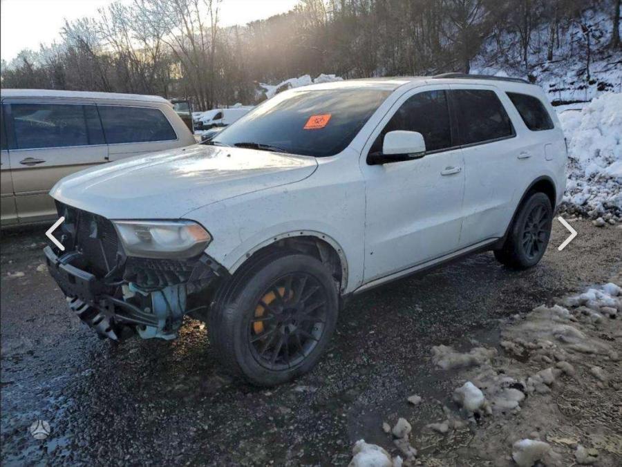 White Dodge Durango 2014 in Siauliai, with an engine capacity of 3.60 L and mileage of 141 thousand km for 6300 €, photo 1 on AUTOMOTO.COM.LV