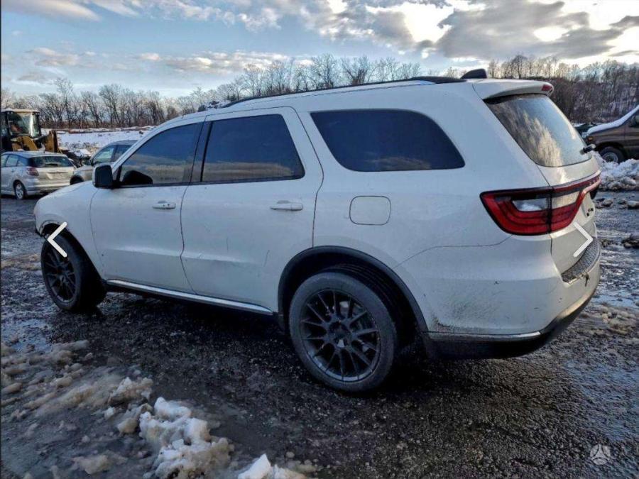 White Dodge Durango 2014 in Siauliai, with an engine capacity of 3.60 L and mileage of 141 thousand km for 6300 €, photo 2 on AUTOMOTO.COM.LV