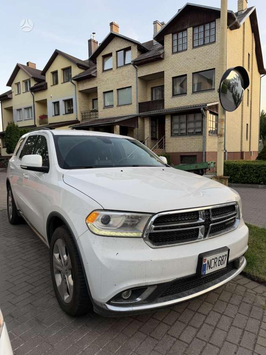 White Dodge Durango 2014 in Kaunas, with an engine capacity of 3.60 L and mileage of 285 thousand km for 9850 €, photo 1 on AUTOMOTO.COM.LV