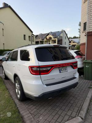 White Dodge Durango 2014 in Kaunas, with an engine capacity of 3.60 L and mileage of 285 thousand km for 9850 €, photo 4 on AUTOMOTO.COM.LV