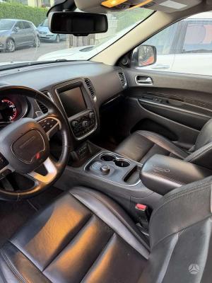 White Dodge Durango 2014 in Kaunas, with an engine capacity of 3.60 L and mileage of 285 thousand km for 9850 €, photo 7 on AUTOMOTO.COM.LV
