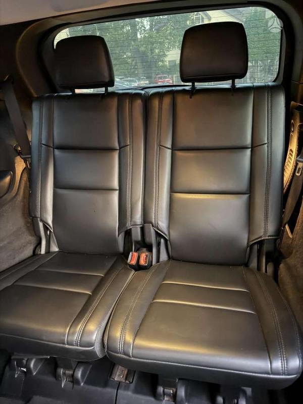 White Dodge Durango 2014 in Kaunas, with an engine capacity of 3.60 L and mileage of 285 thousand km for 9850 €, photo 8 on AUTOMOTO.COM.LV